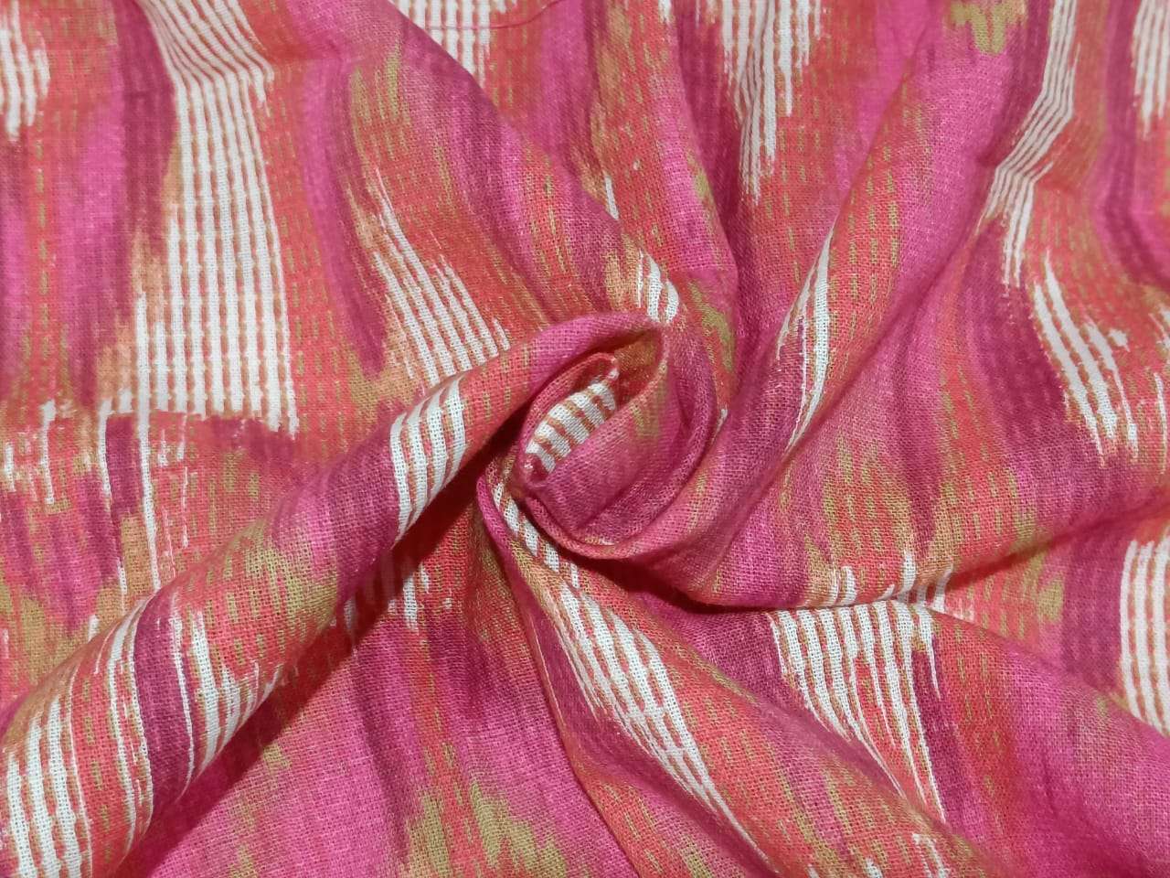 COTTON CAMBRIC PRINTED 100 GSM